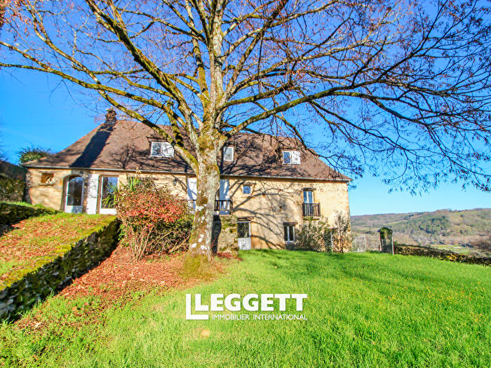Maison 6 pièces à Plazac, à vendre