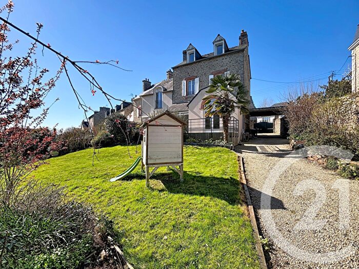 Maison à vendre - Dinan - 7 pièces - 6 chambres