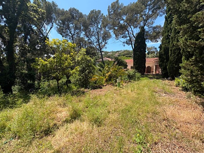 Maison à vendre - Roquebrune-sur-Argens, Les Issambres, La Vigie, Les Dolmens, Plages, Calanques - 9 pièces - 6 chambres