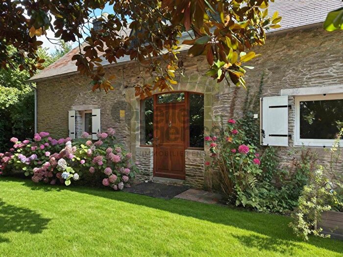 Maison à vendre - Châteauneuf-du-Faou - 7 pièces - 4 chambres