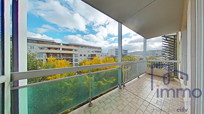 Appartement à vendre - Saint-Étienne, Saint-Roch, Vivaraize, Valbenoite, Centre Deux - 4 pièces - 2 chambres