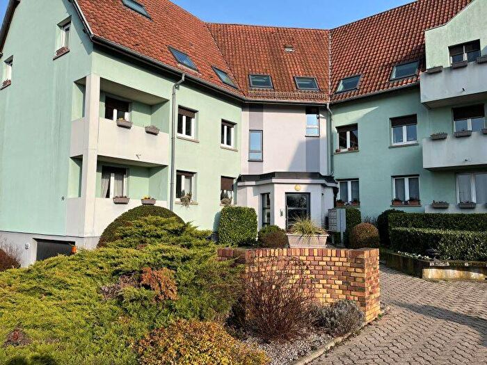 Appartement à louer - Est, Brumath - 4 pièces - 2 chambres