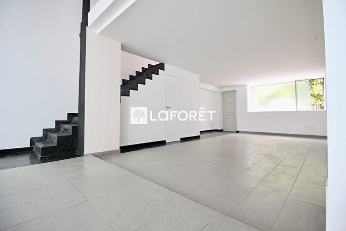 Appartement à vendre - Malakoff, Nord, Maison de la Vie Associative, Léger, Cogniot - 5 pièces - 2 chambres