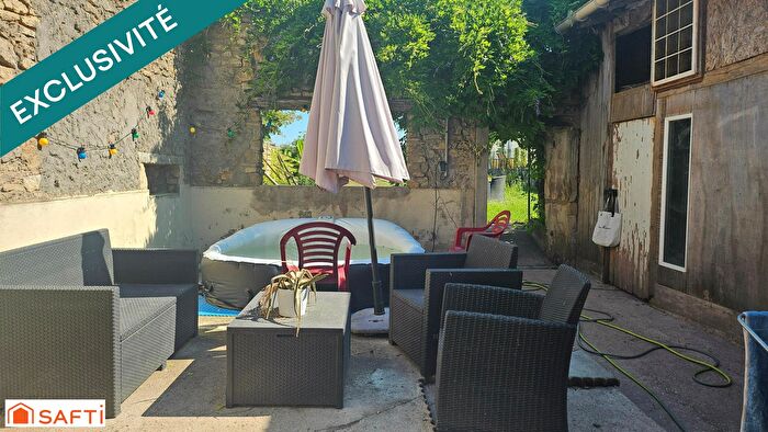 Saint-Clément - Maison 8 pièces à vendre
