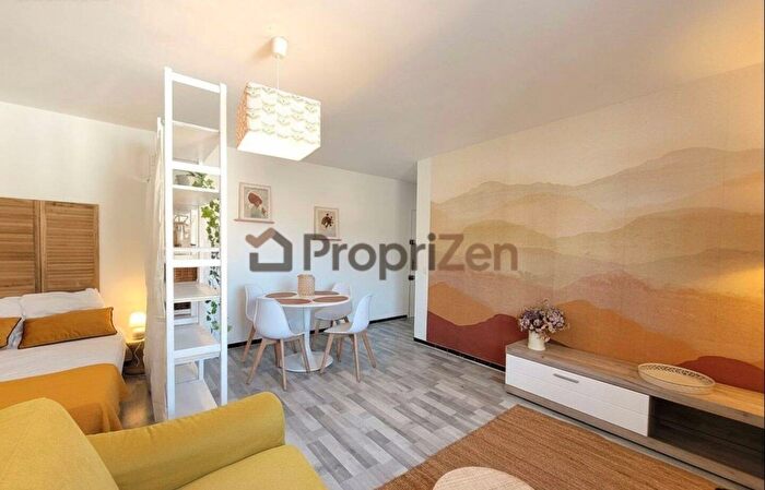 Appartement à louer - Haut Vernet-Moyen Vernet, Perpignan - 1 pièce