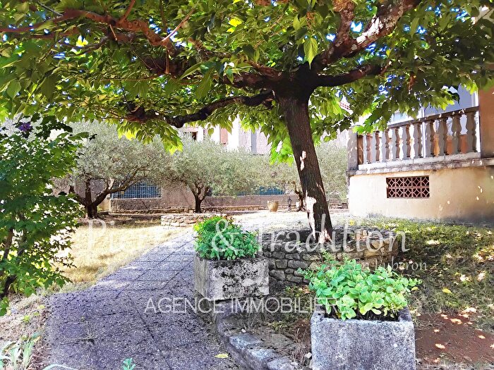 Maison à louer - Apt - 5 pièces - 3 chambres