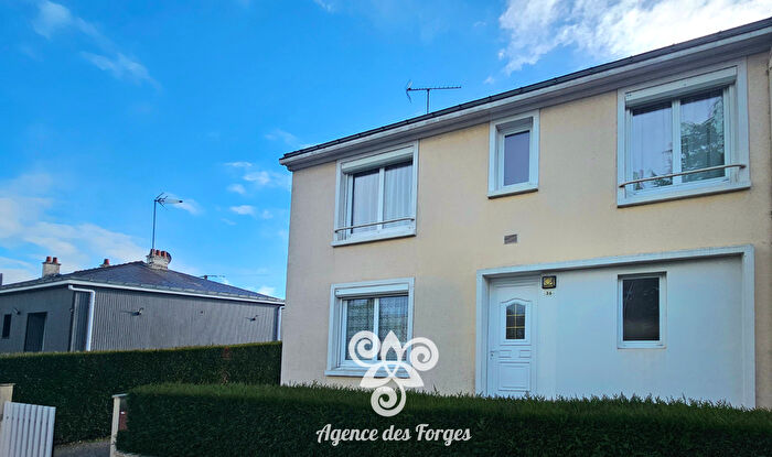 Maison à vendre - Le Fuilet - 5 pièces - 4 chambres