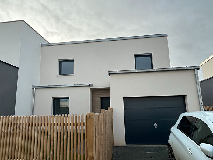 Maison 6 pièces à Betton, à louer
