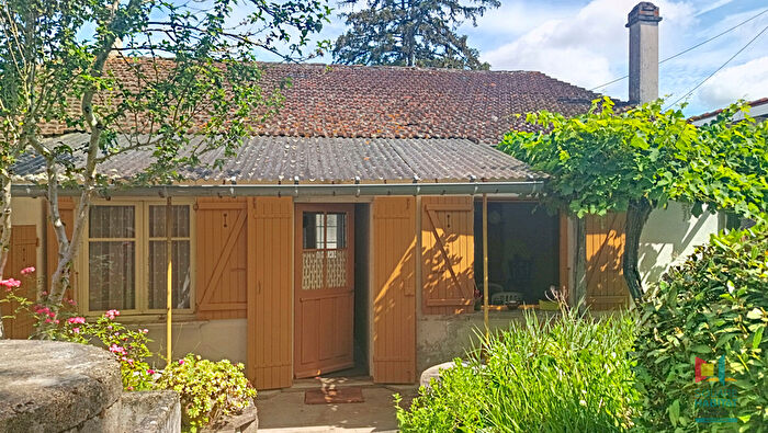 Villeneuve-sur-Lot, Saint-Etienne : Maison 4 pièces à vendre