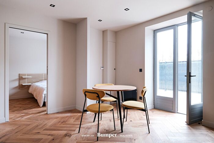 Appartement à louer - Champagne-au-Mont-dOr - 2 pièces - 1 chambre