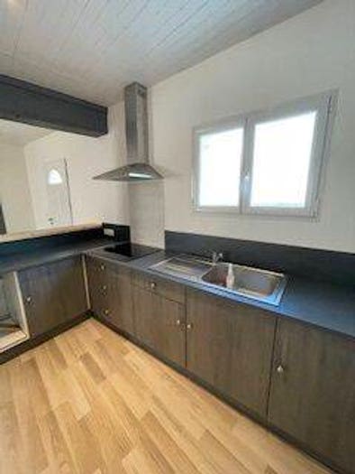 La Roche-Chalais : Appartement 4 pièces à louer
