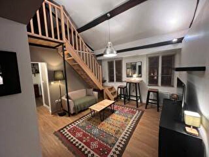 Appartement à louer - Saint Merri, Paris ème arrondissement - 2 pièces - 1 chambre