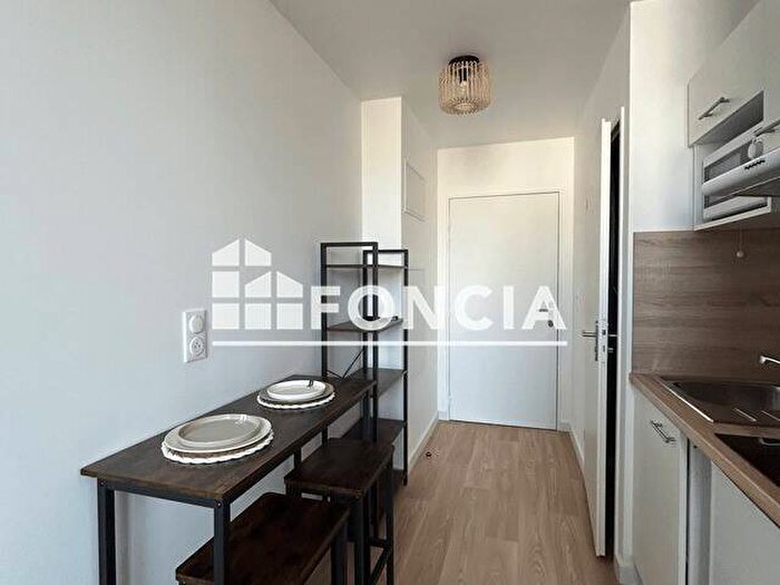 Appartement à louer - Fiacre-Chenault, Orléans - 1 pièce