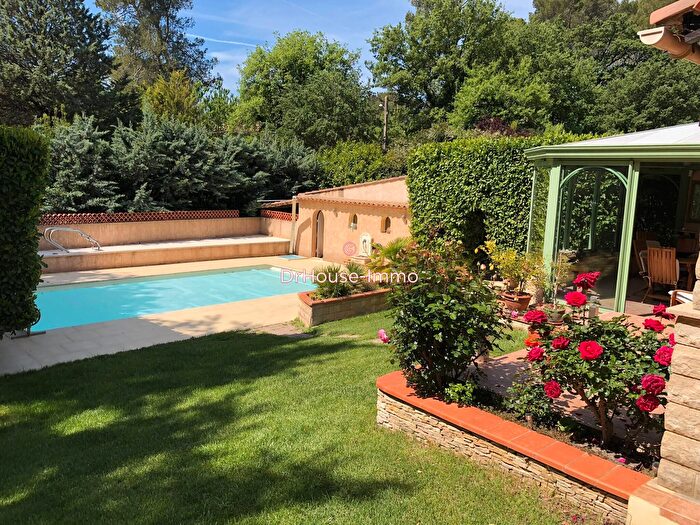 Maison 8 pièces à vendre à La Bouilladisse