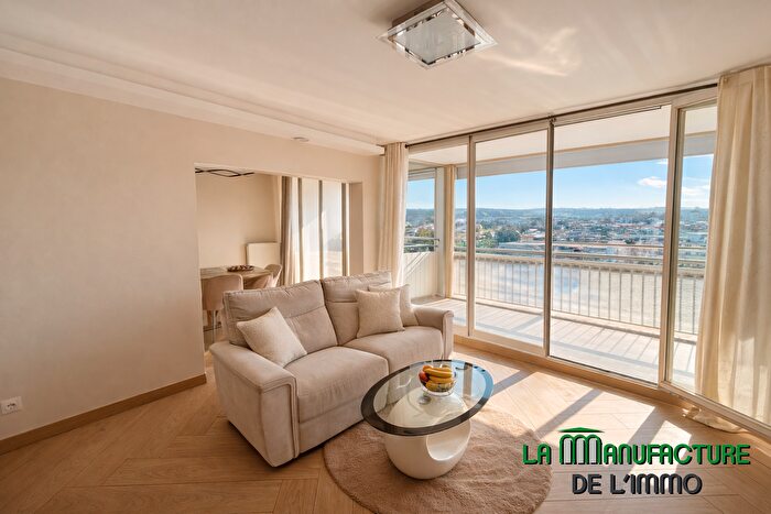 Appartement à vendre - Saint-Étienne, La Dame Blanche, La Richelandière, Montplaisir, Monthieu - 4 pièces - 2 chambres