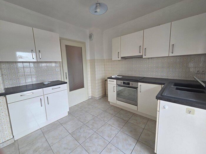 Saint-Louis : Appartement 4 pièces à louer