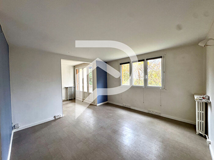 Appartement à louer - Marly-le-Roi, Montval, Côteaux - 4 pièces - 3 chambres