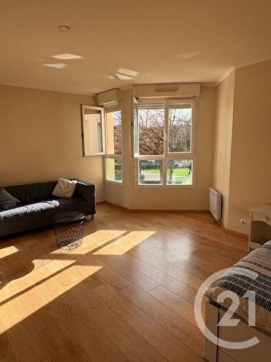 Appartement à louer - Cergy, Les Hauts-de-Cergy - 1 pièce
