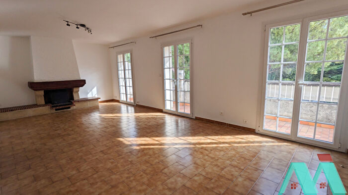 Le Beausset : Appartement 4 pièces à louer