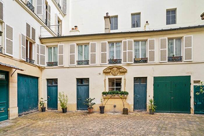 Maison à vendre - Paris e , Saint-Thomas dAquin, Bac, Musée dOrsay - 4 pièces - 2 chambres