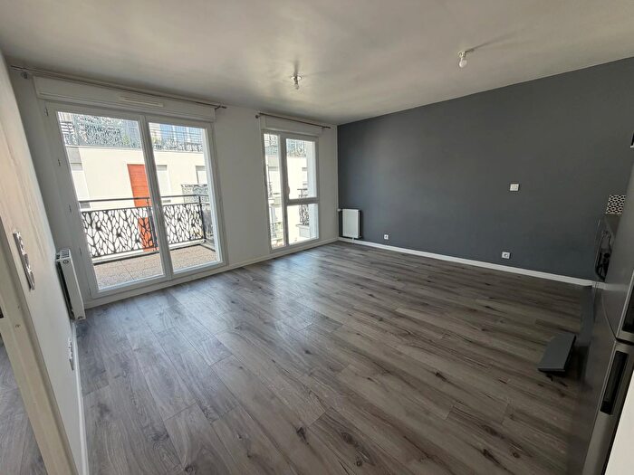 Appartement 2 pièces à Montesson, Centre-ville, à louer