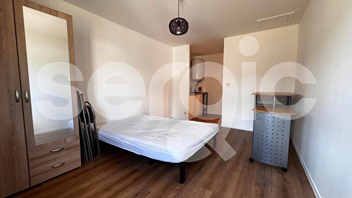 Appartement 1 pièce à Angers, Belle, Beille, à louer