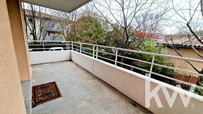 Maisons à vendre et appartements à louer - 1