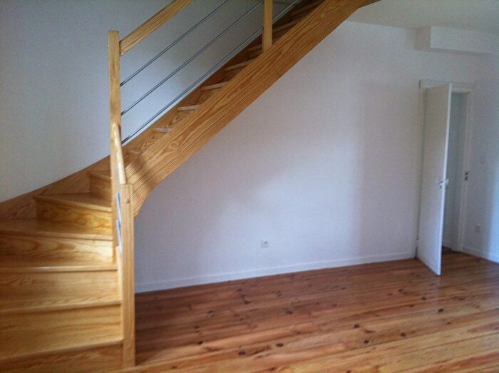 Appartement à louer - Bagnères-de-Bigorre - 4 pièces - 2 chambres