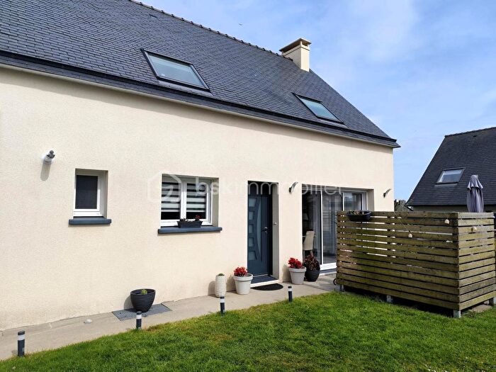 Maison 6 pièces à Saint-Divy, à vendre