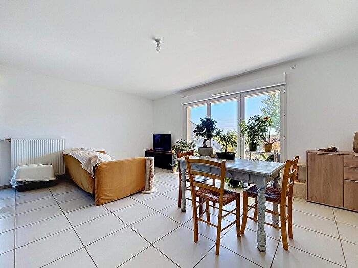 Appartement à louer - Chevigny-Saint-Sauveur - 2 pièces - 1 chambre