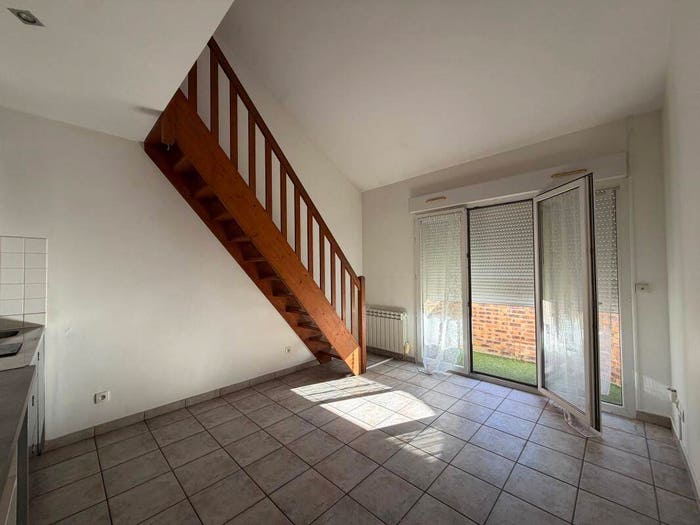 Victor Hugo, Sainte-Geneviève-des-Bois : Appartement 2 pièces à louer