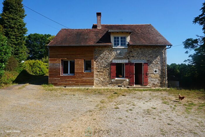 Saint-Saud-Lacoussière : Maison 4 pièces à vendre