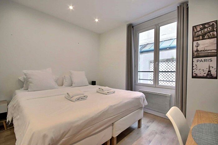 Appartement à louer - Sentier-Bonne Nouvelle, Paris ème arrondissement - 1 pièce