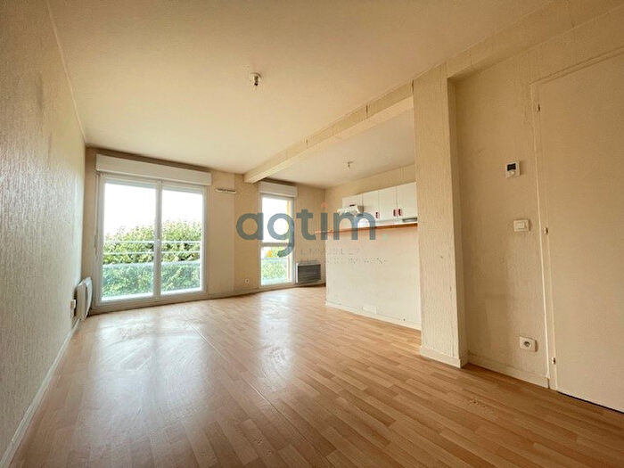 Appartement 2 pièces à La Roche-sur-Yon, Le Bourg sous la Roche, à louer