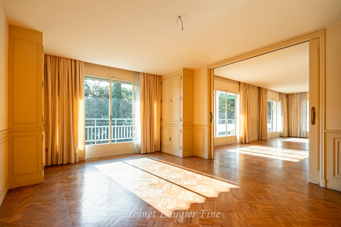 Appartement à vendre - Marseille e , Saint-Giniez - 5 pièces - 3 chambres