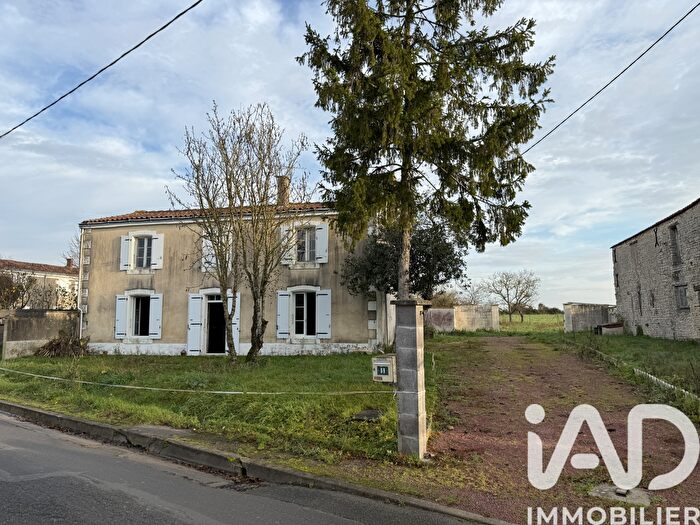 Maison à vendre - Mauzé-sur-le-Mignon - 4 pièces - 3 chambres