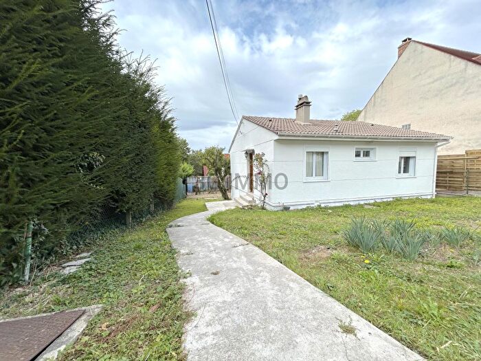 Maison à vendre - Montfermeil, Les Oiseaux - 4 pièces - 3 chambres