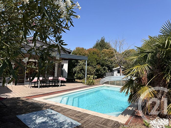 Maison à vendre - Saint-Rogatien - 6 pièces - 4 chambres