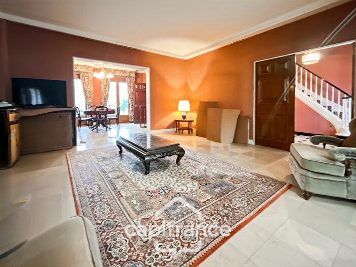 Maison à vendre - Saint-Maur-des-Fossés, La Varenne - 6 pièces - 3 chambres