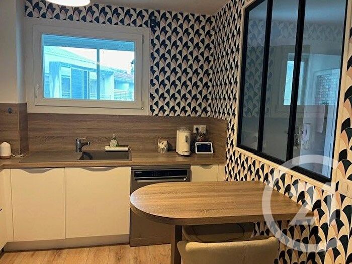 Appartement à vendre - Hyères, Gare, Godillot - 5 pièces - 4 chambres