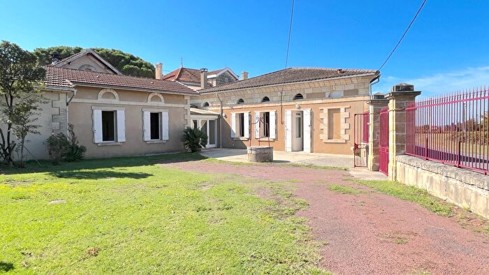 Maison à louer - Blaye - 5 pièces - 4 chambres
