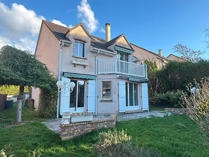 Maison à louer - Le Parc et la Tuilerie, Noisy-le-Roi - 6 pièces - 4 chambres