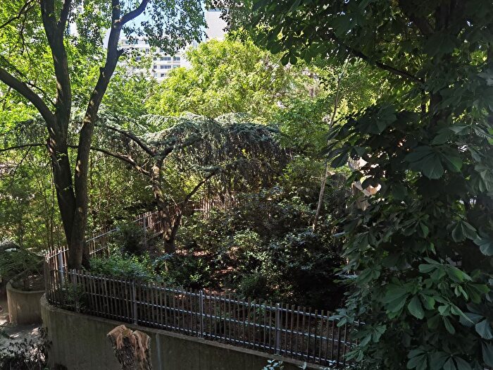 Appartement à vendre - Paris e , Belleville - 4 pièces - 2 chambres