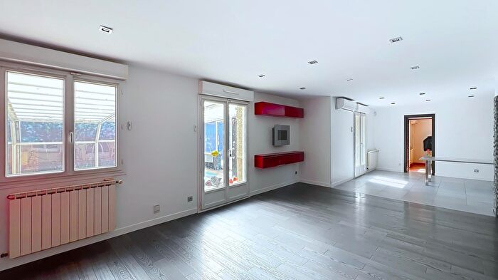Andilly : Maison 10 pièces à vendre
