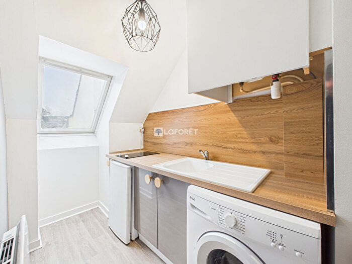 Appartement à louer - Quimper, Locmaria, Tourelle, Kervir - 1 pièce - 1 chambre