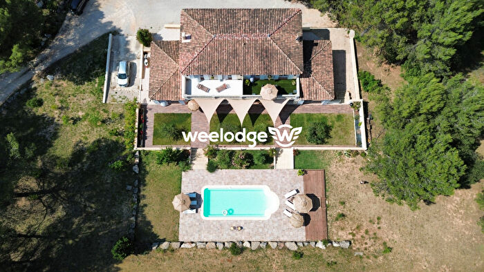 Maison à vendre - Rousset - 9 pièces - 7 chambres