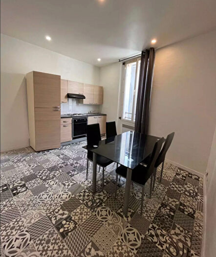 Appartement à vendre - Brignoles, Centre-ville, Vieille ville - 2 pièces - 1 chambre