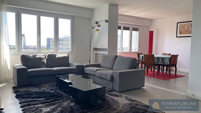 Appartement 4 pièces à louer à Neudorf Est Centre, Strasbourg