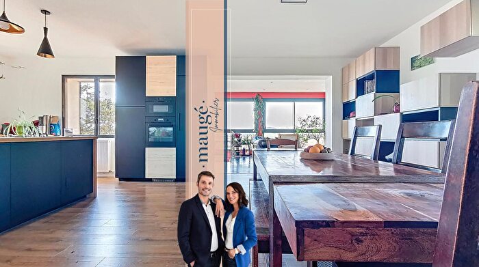 Maison à vendre - Luzinay - 5 pièces - 4 chambres