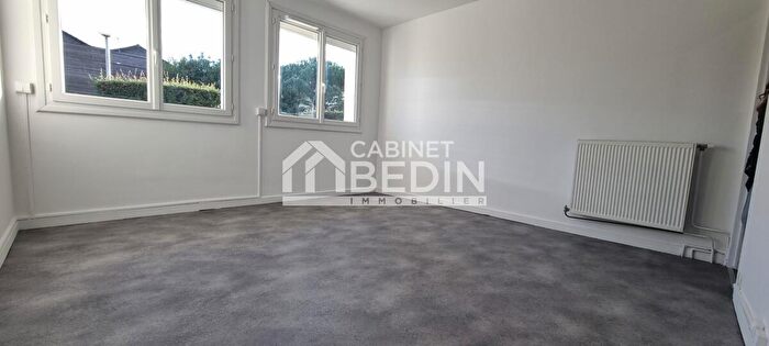 Appartement à louer - Bègles - 3 pièces - 2 chambres